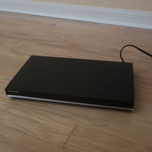 Samsung | Media | Samsung Dvd Player With Cables | Poshmark